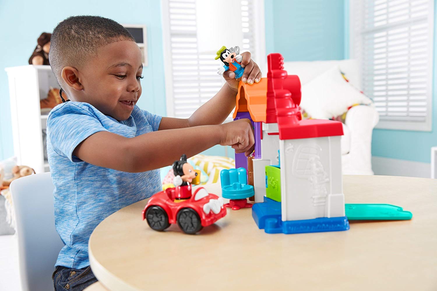 Little People Magic of Disney Mickey & Goofy's Gas & Dine Playset ...