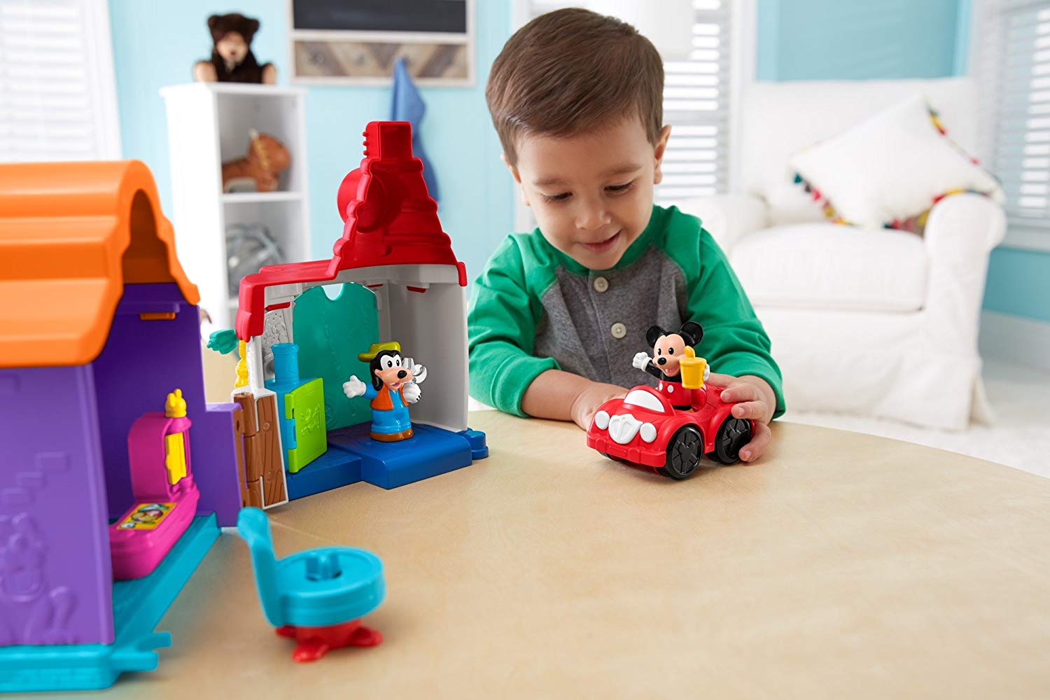 Little People Magic of Disney Mickey & Goofy's Gas & Dine Playset ...